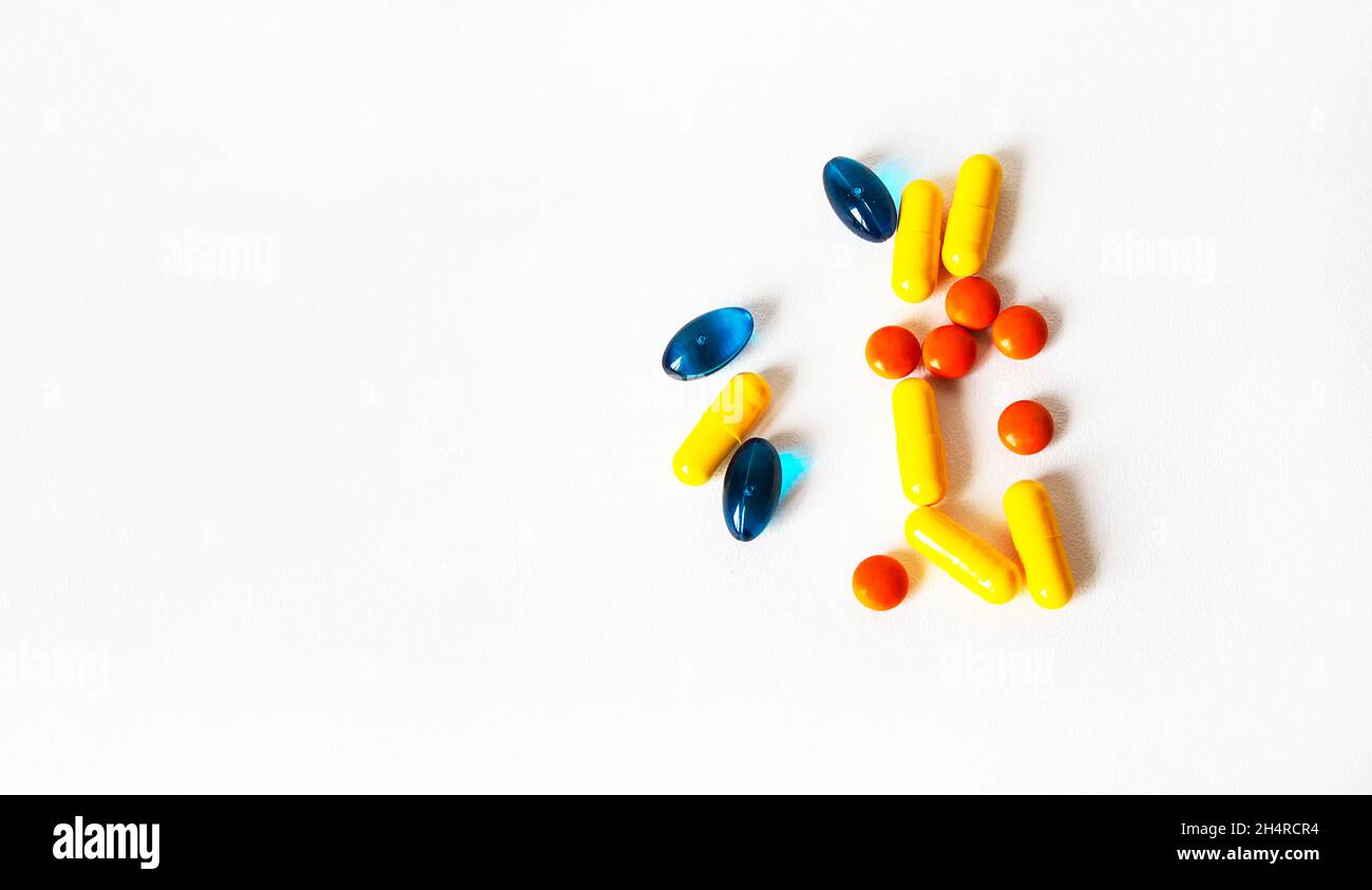 Multi colored capsule hi-res stock photography and images - Alamy