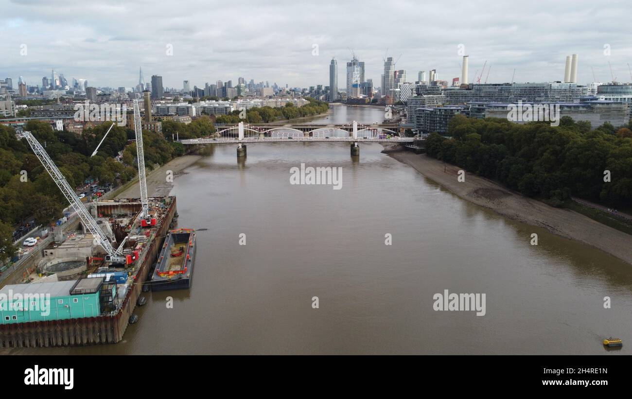 Aerial railway london river hi-res stock photography and images - Alamy