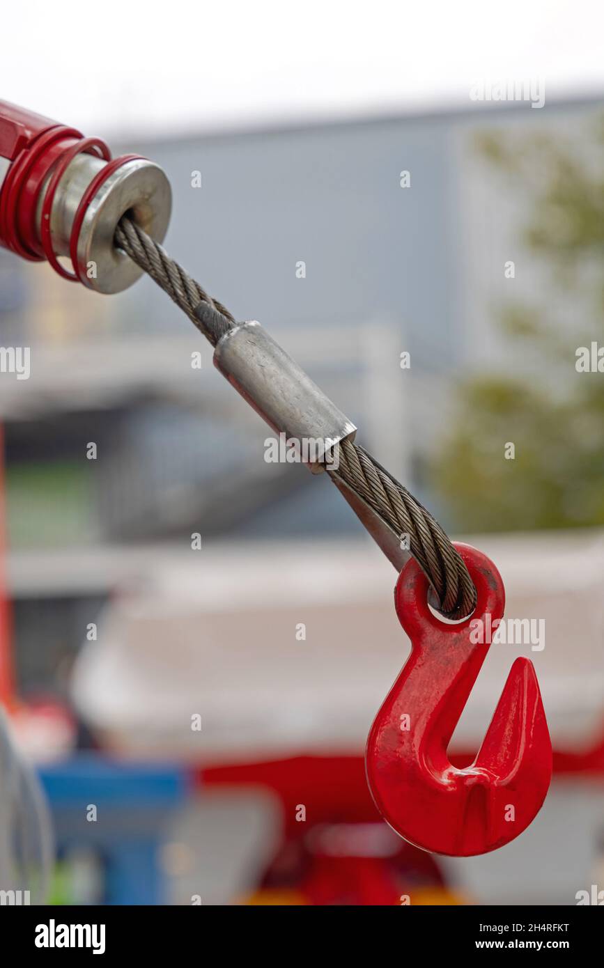 Pulling wire rope hi-res stock photography and images - Alamy