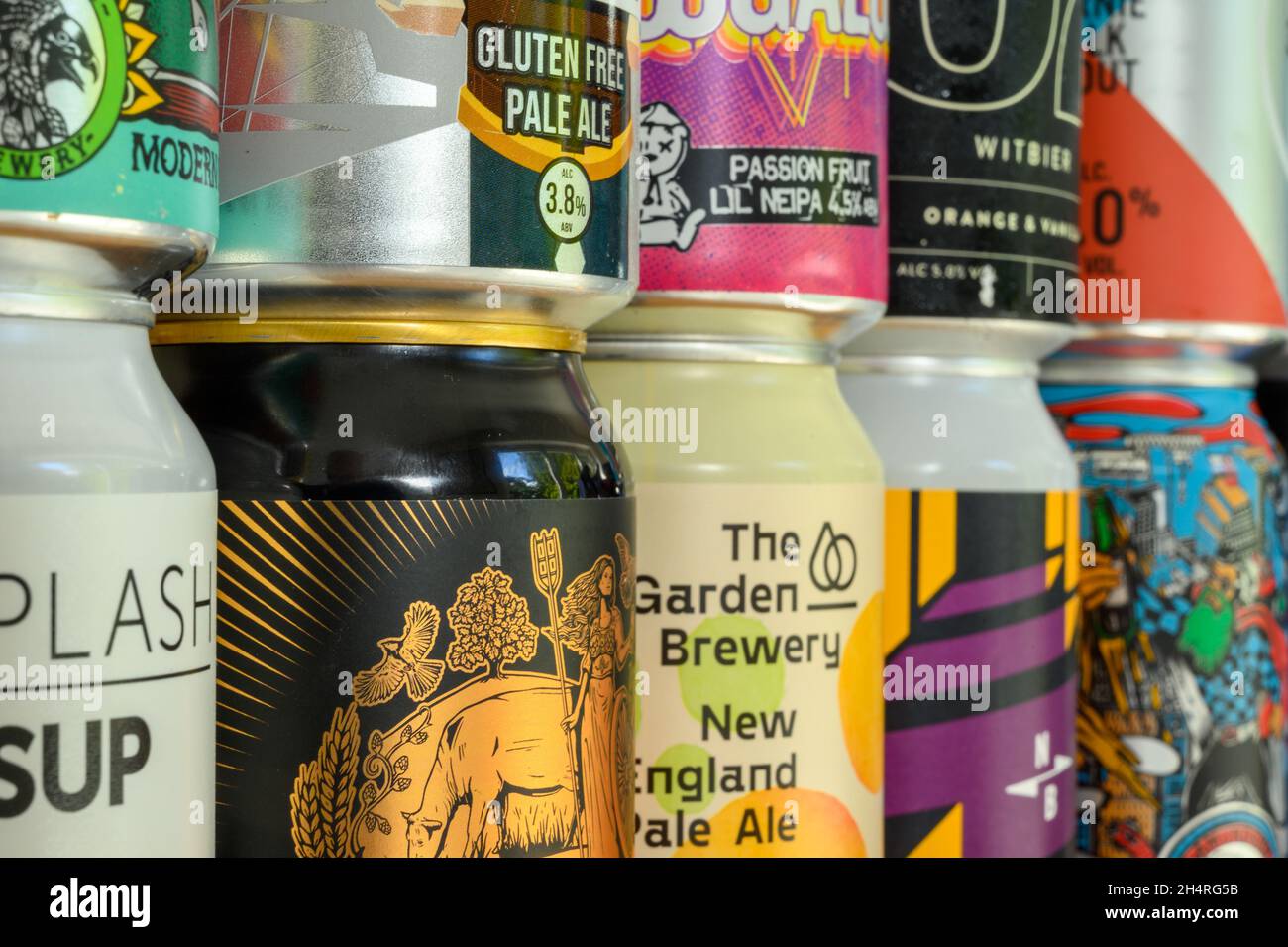 Craft beer cans hi-res stock photography and images - Alamy
