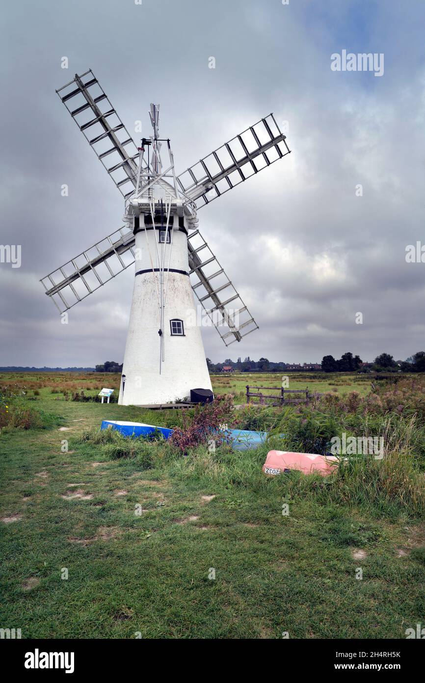 Stationary wind pump hi-res stock photography and images - Alamy