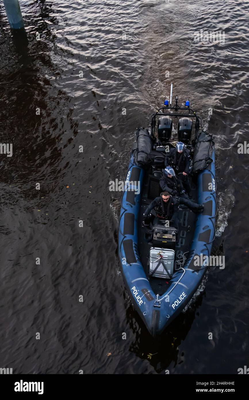 Glasgow, Scotland, UK. 4th November 2021: Armed officers in a police ...