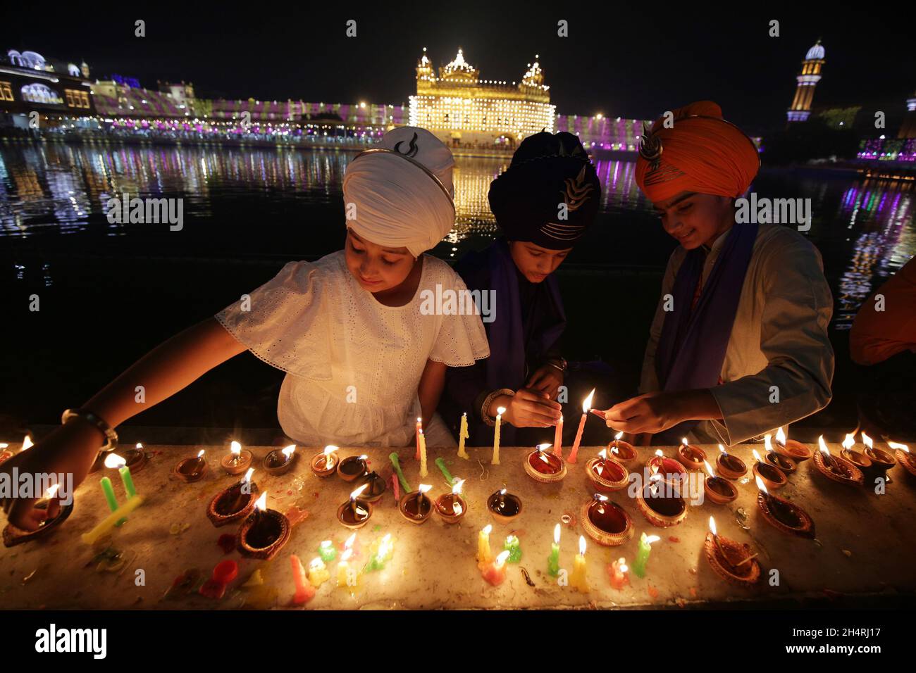Golden Temple Diwali Wallpaper