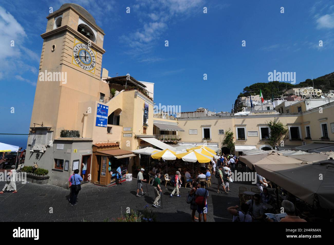Center of capri hi-res stock photography and images - Alamy