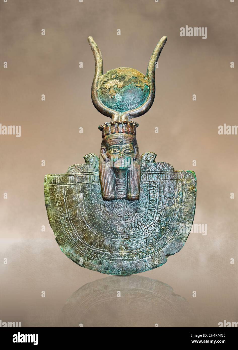 Egyptian wig hi-res stock photography and images - Alamy