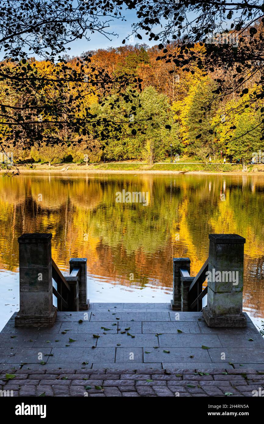 Descent with ladder hi-res stock photography and images - Alamy