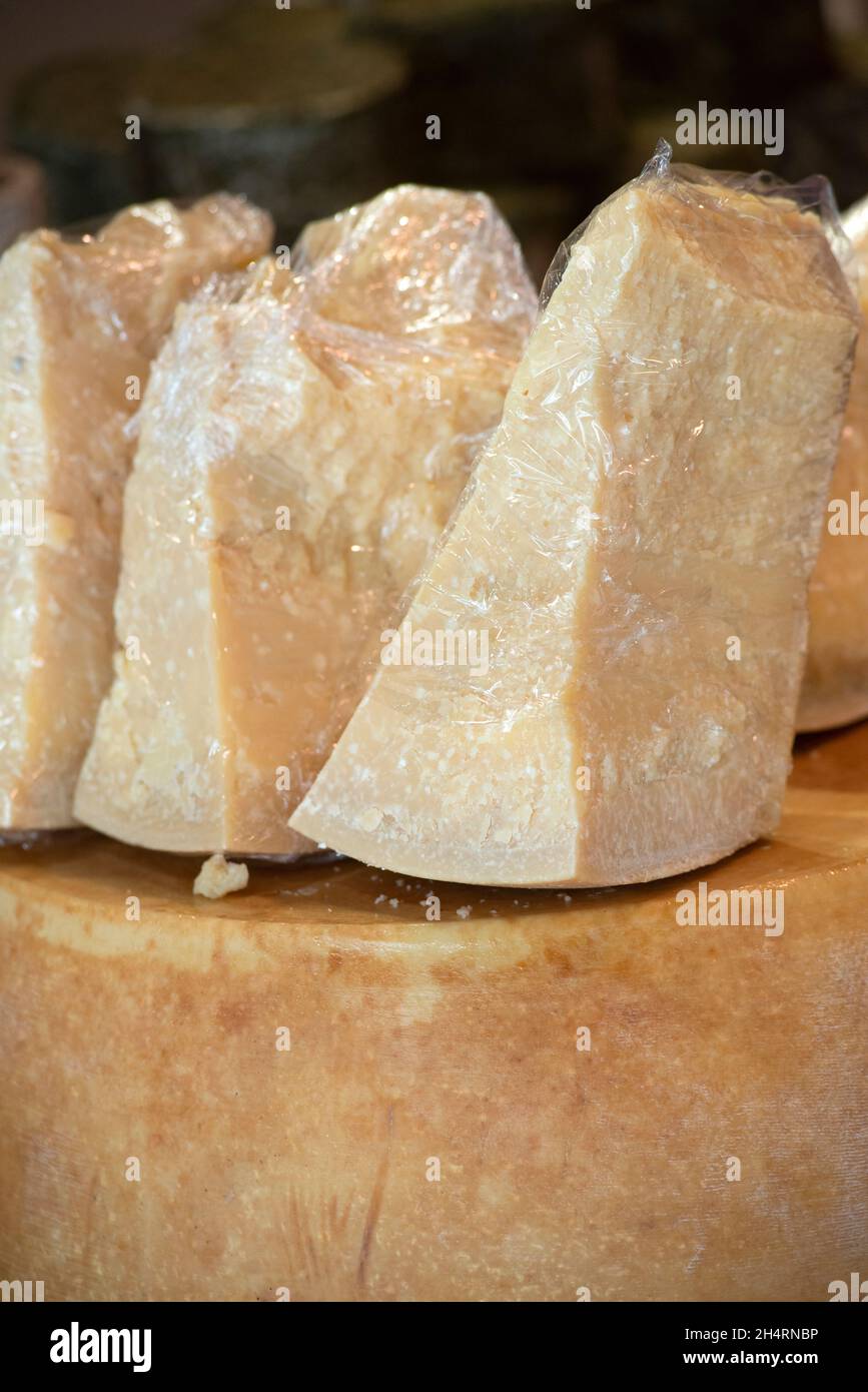Cheese plastic wrap hi-res stock photography and images - Alamy