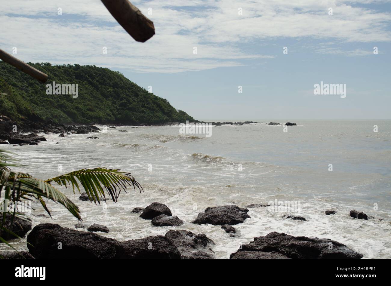 strong waves in Cola beach in goa Stock Photo - Alamy