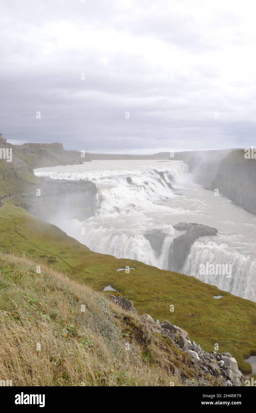 Golden falls hi-res stock photography and images - Alamy