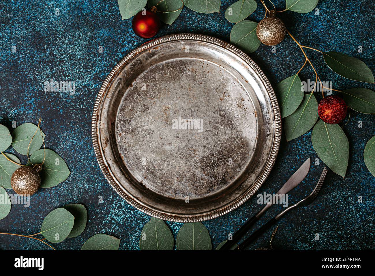 Empty metal plate hi-res stock photography and images - Alamy