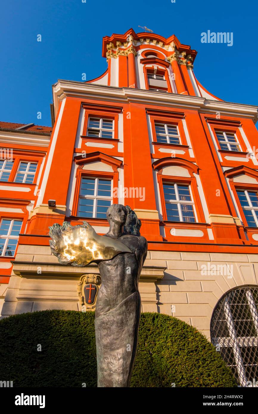 Angelus, angel statue, Wirydarz Ossolineum, Ossolineum Institute ...