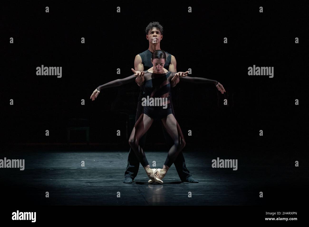 Ballet stars Carlos Acosta and Alessandra Ferri perform at Sadler's ...