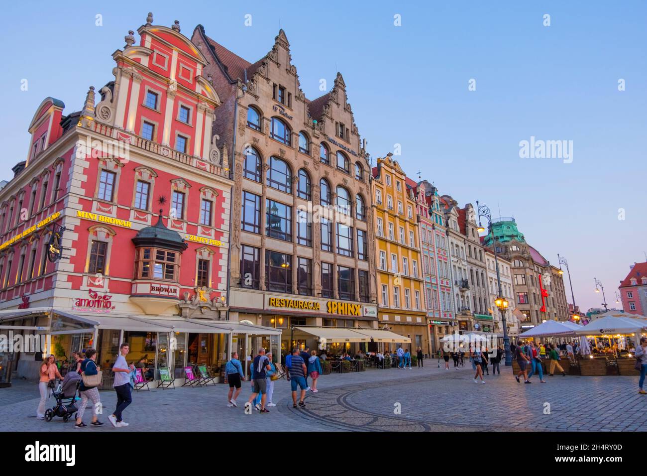Old town square wroclaw hi-res stock photography and images - Alamy