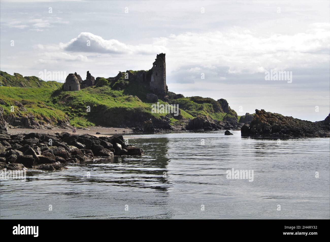 Dunure castle ruins hi-res stock photography and images - Alamy