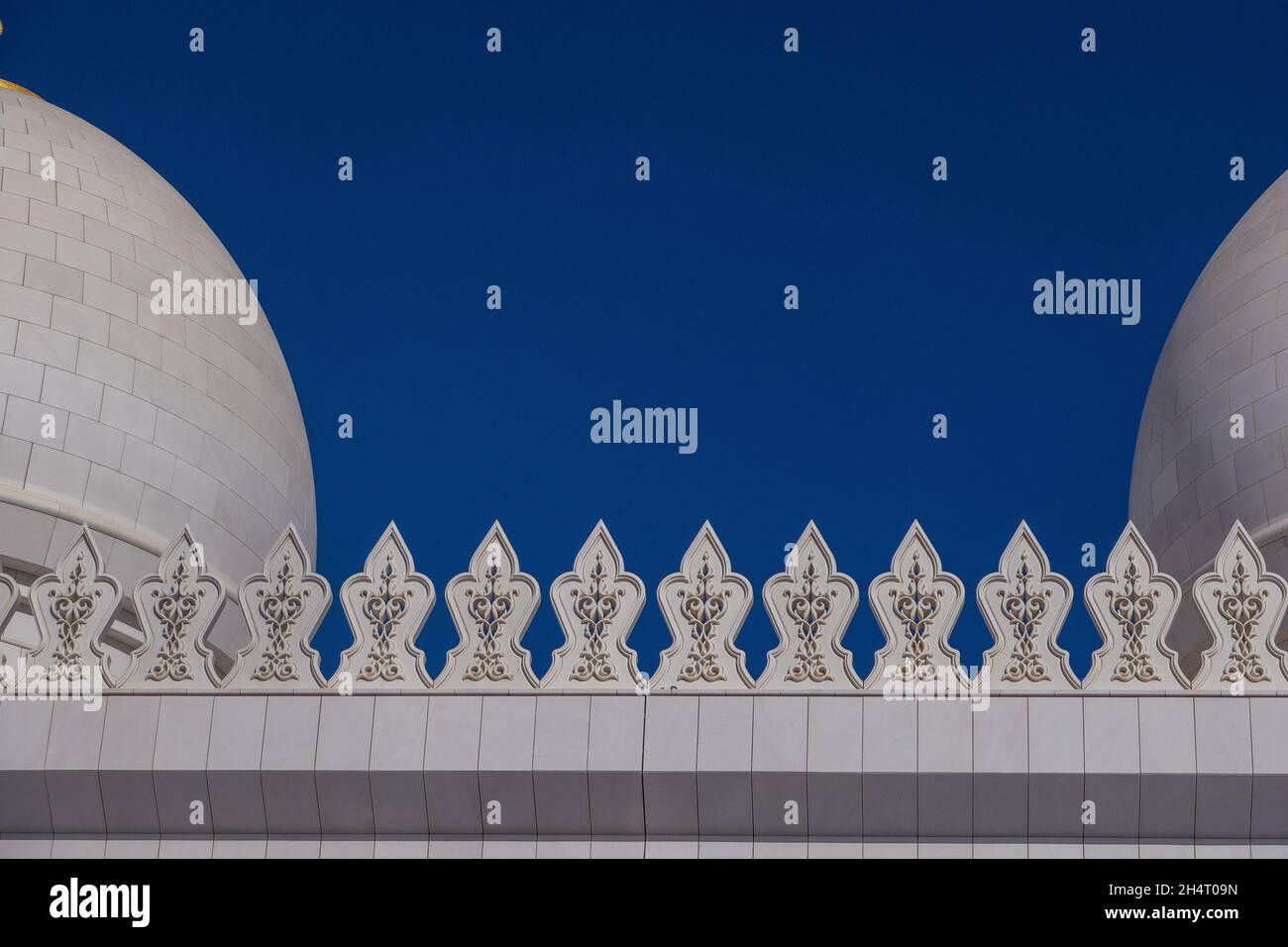 Sheikh Zayed Grand Mosque Center, Abu Dhabi, United Arab Emirates Stock ...