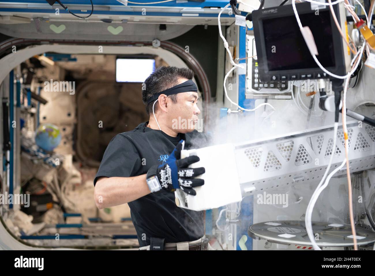 Expedition 65 Commander Akihiko Hoshide of the Japan Aerospace ...