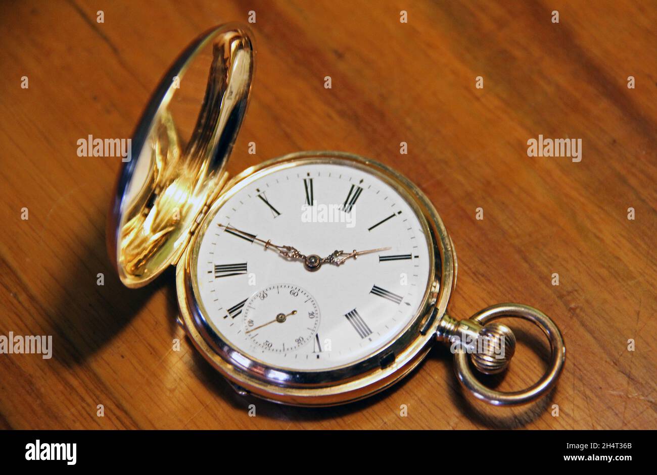 Historical Golden Pocket Watch Stock Photo - Alamy