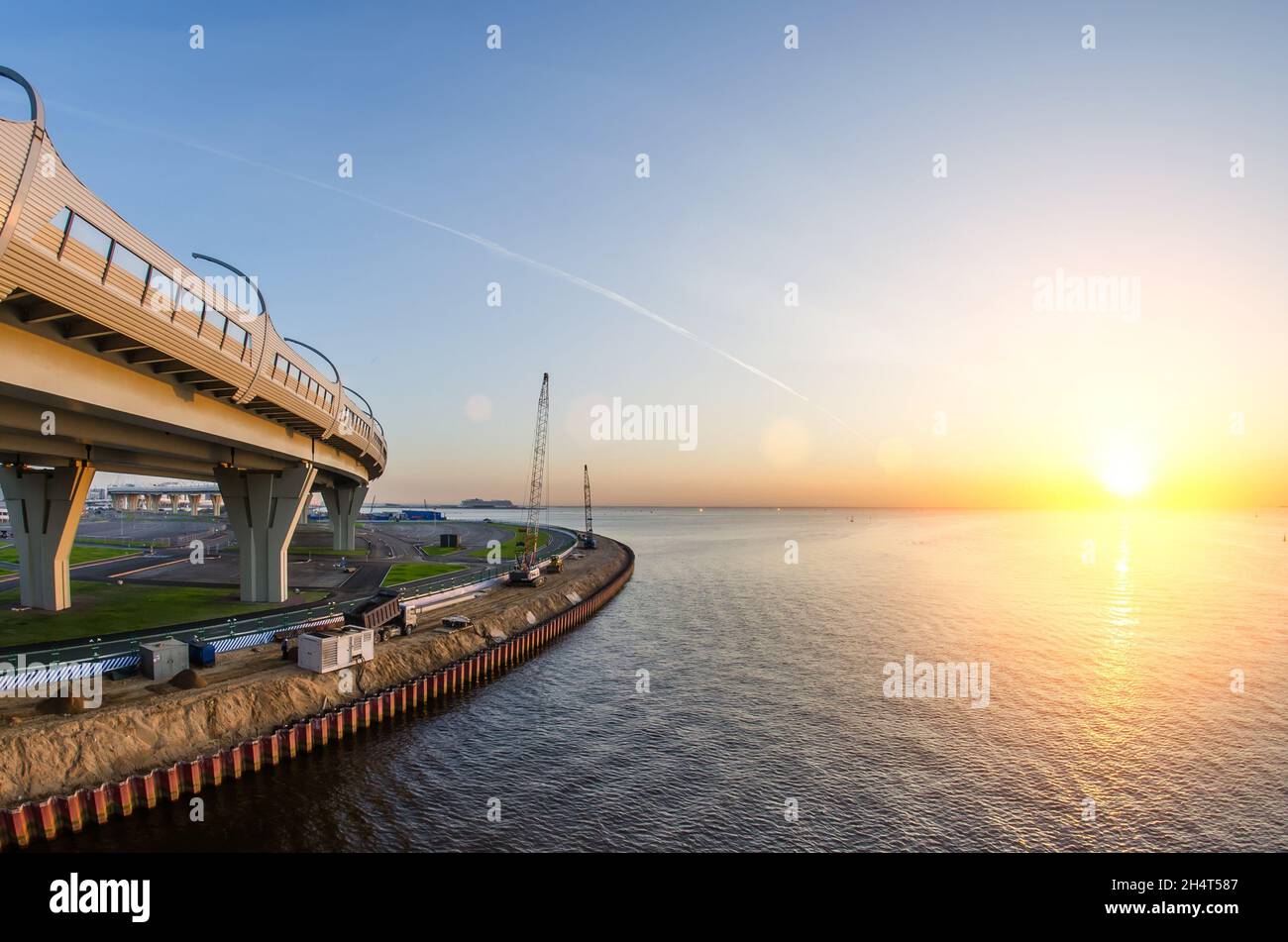 Construction of a waterfront on the beach Stock Photo - Alamy