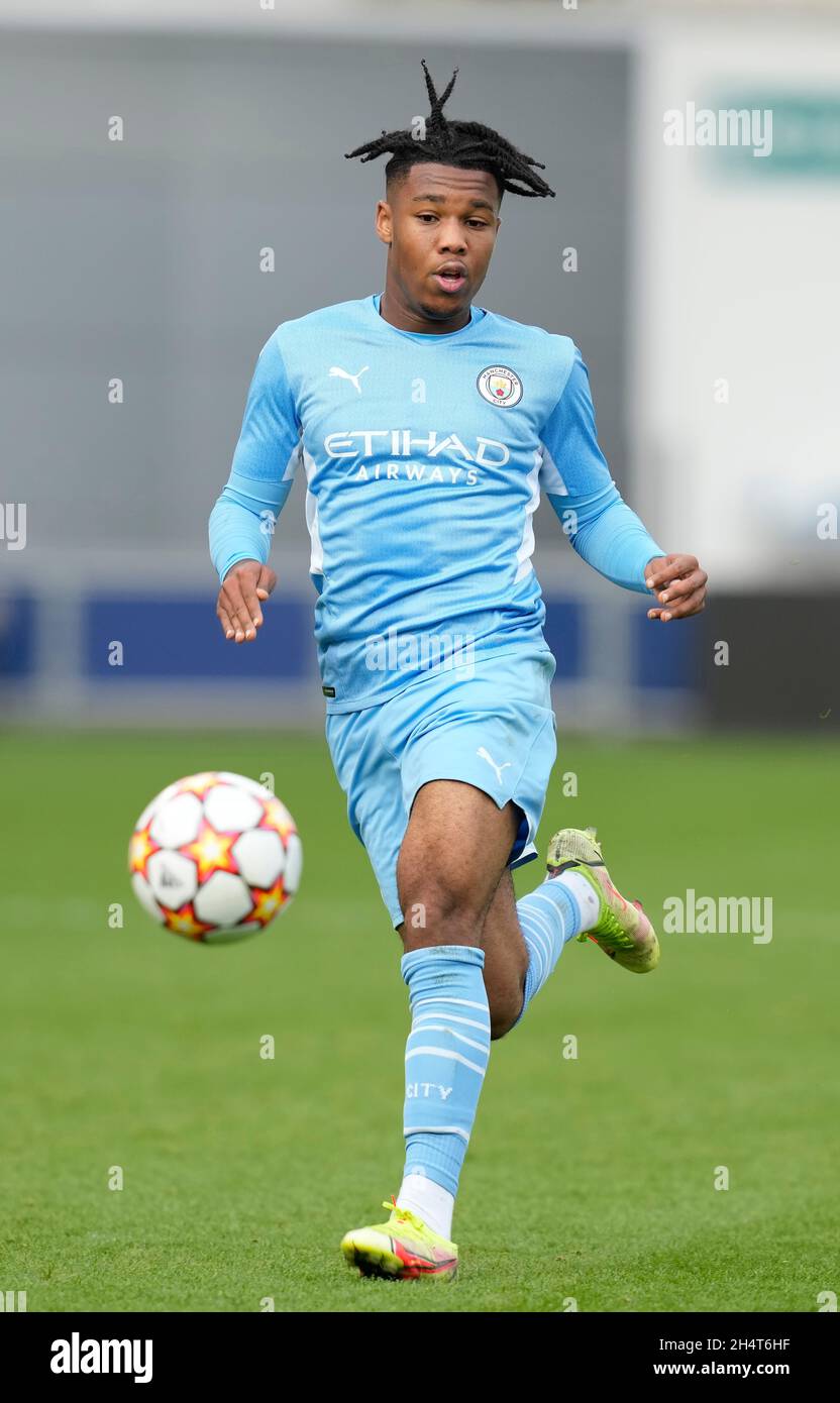 Football youth academy hi-res stock photography and images - Alamy