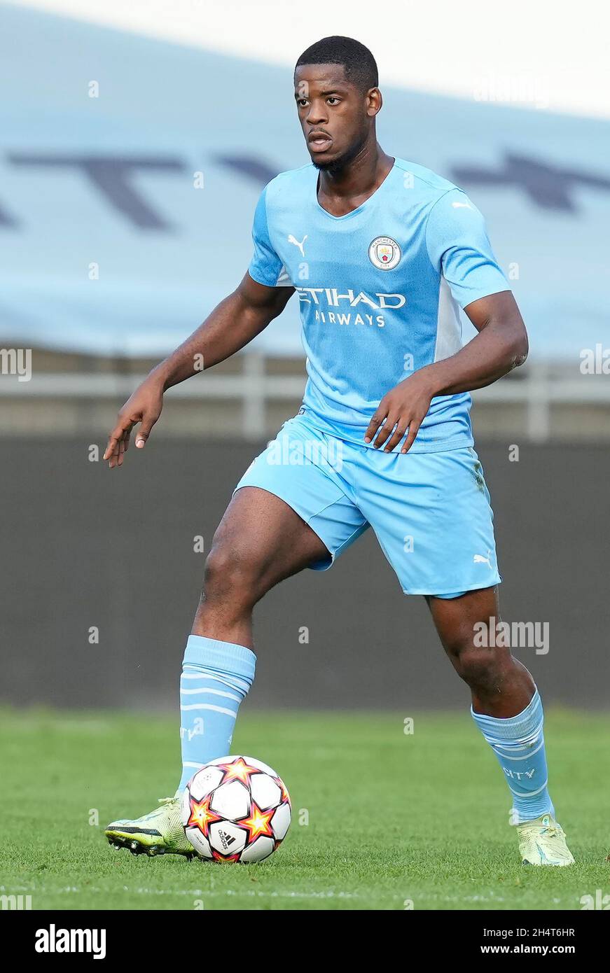 Luke mbete hi-res stock photography and images - Alamy