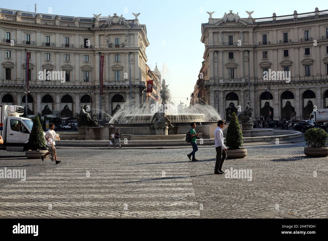 Rome pia square hi-res stock photography and images - Alamy