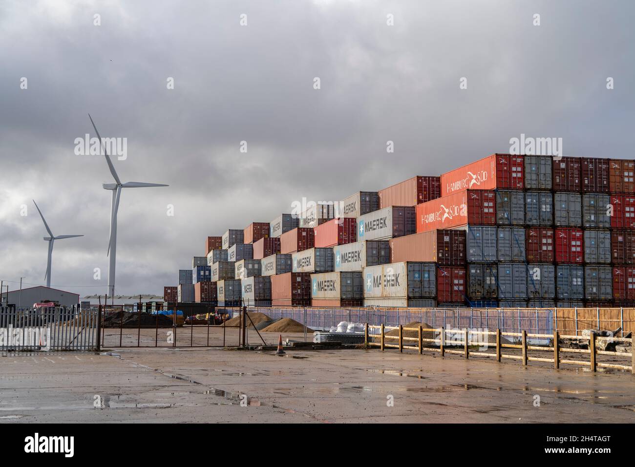 Eye, UK. 04th Nov, 2021. Large stack of shipping containers being ...