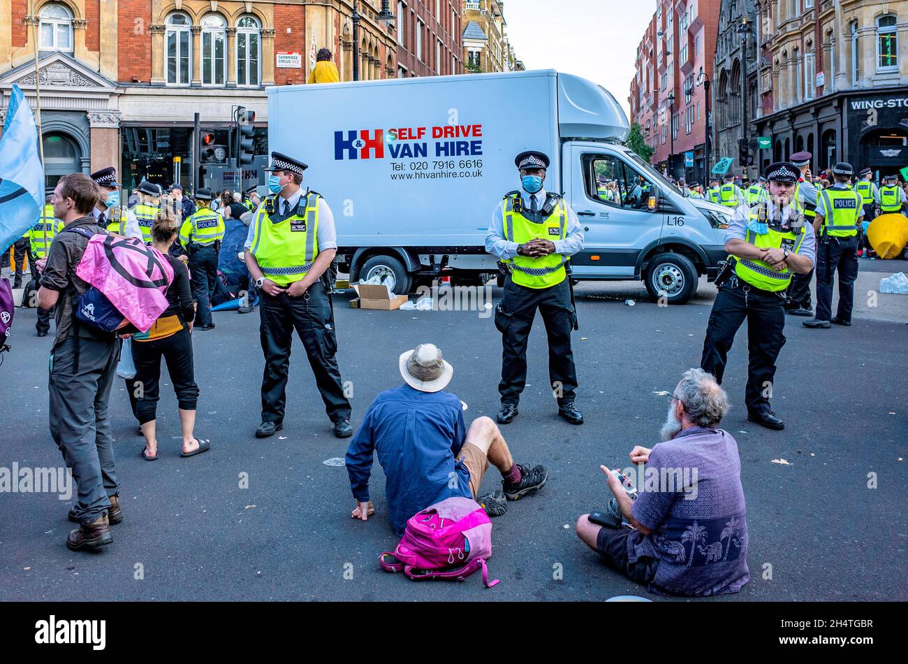 Climate change protest cambridge hi-res stock photography and images ...