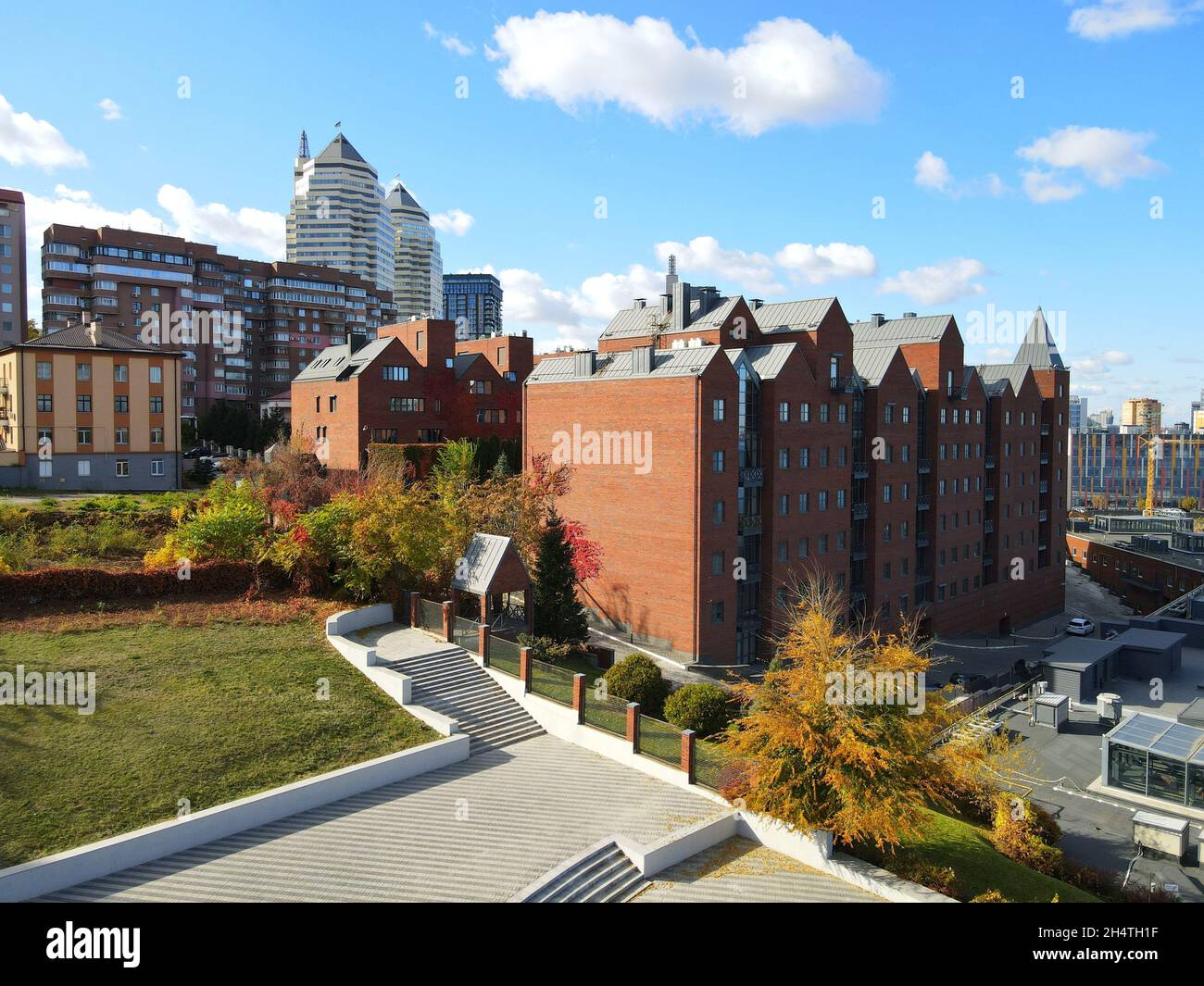 Big red brick buildings hi-res stock photography and images - Alamy