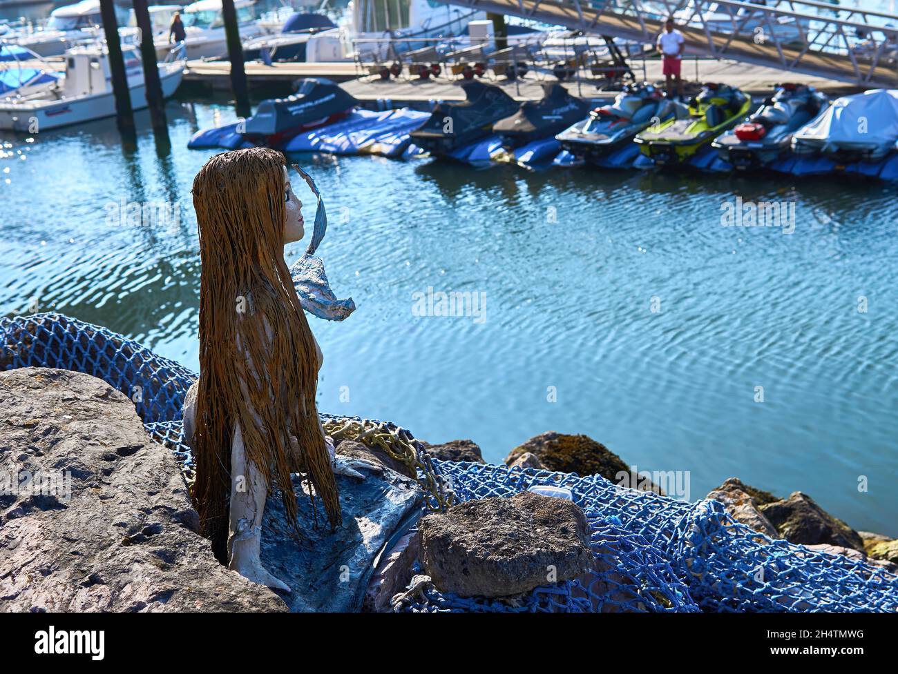 Brixham, Devon, England - May. 30. 2021: Mermaid sculpture sitting ...