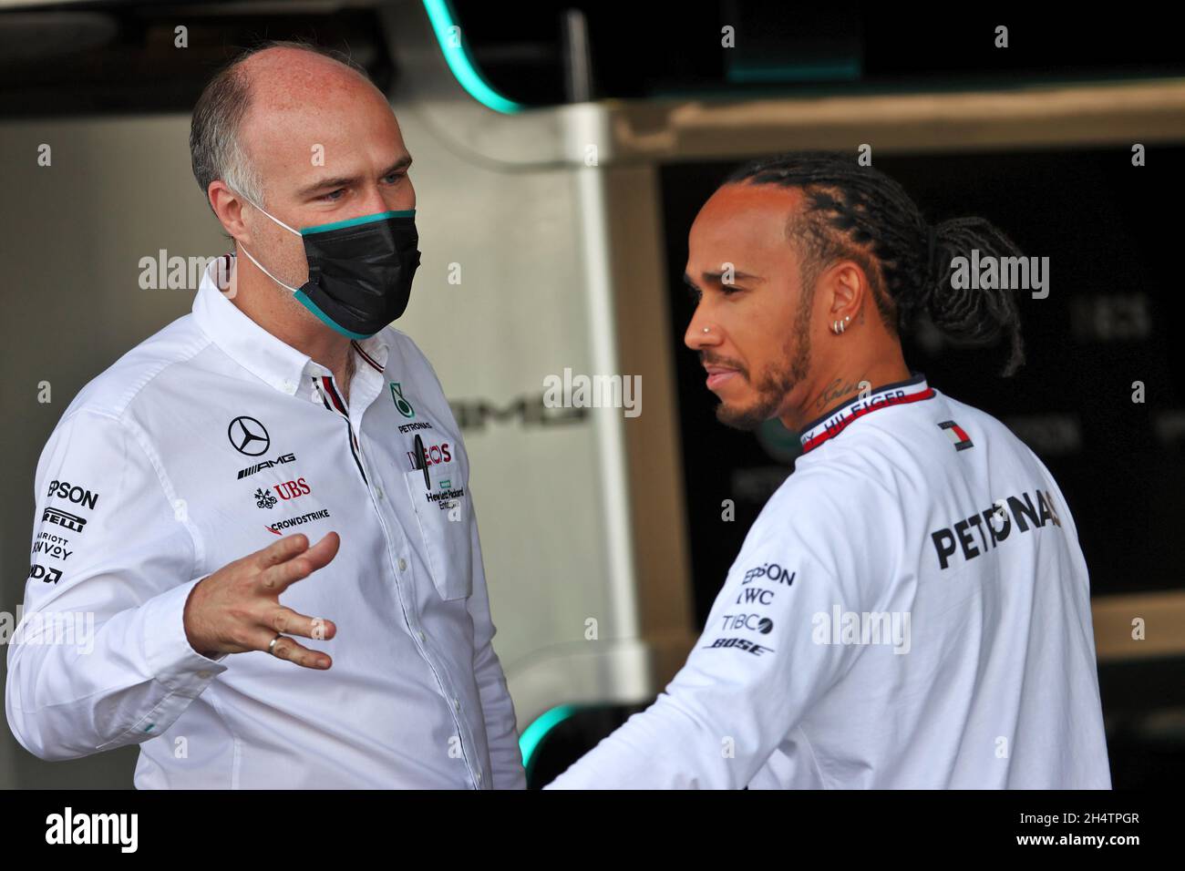 Mercedes amg f1 head hi-res stock photography and images - Alamy