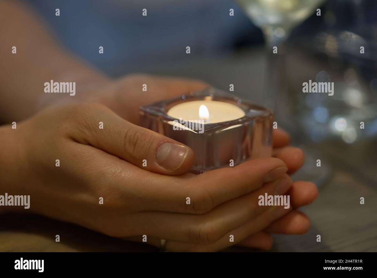 Woman burning hand hi-res stock photography and images - Alamy