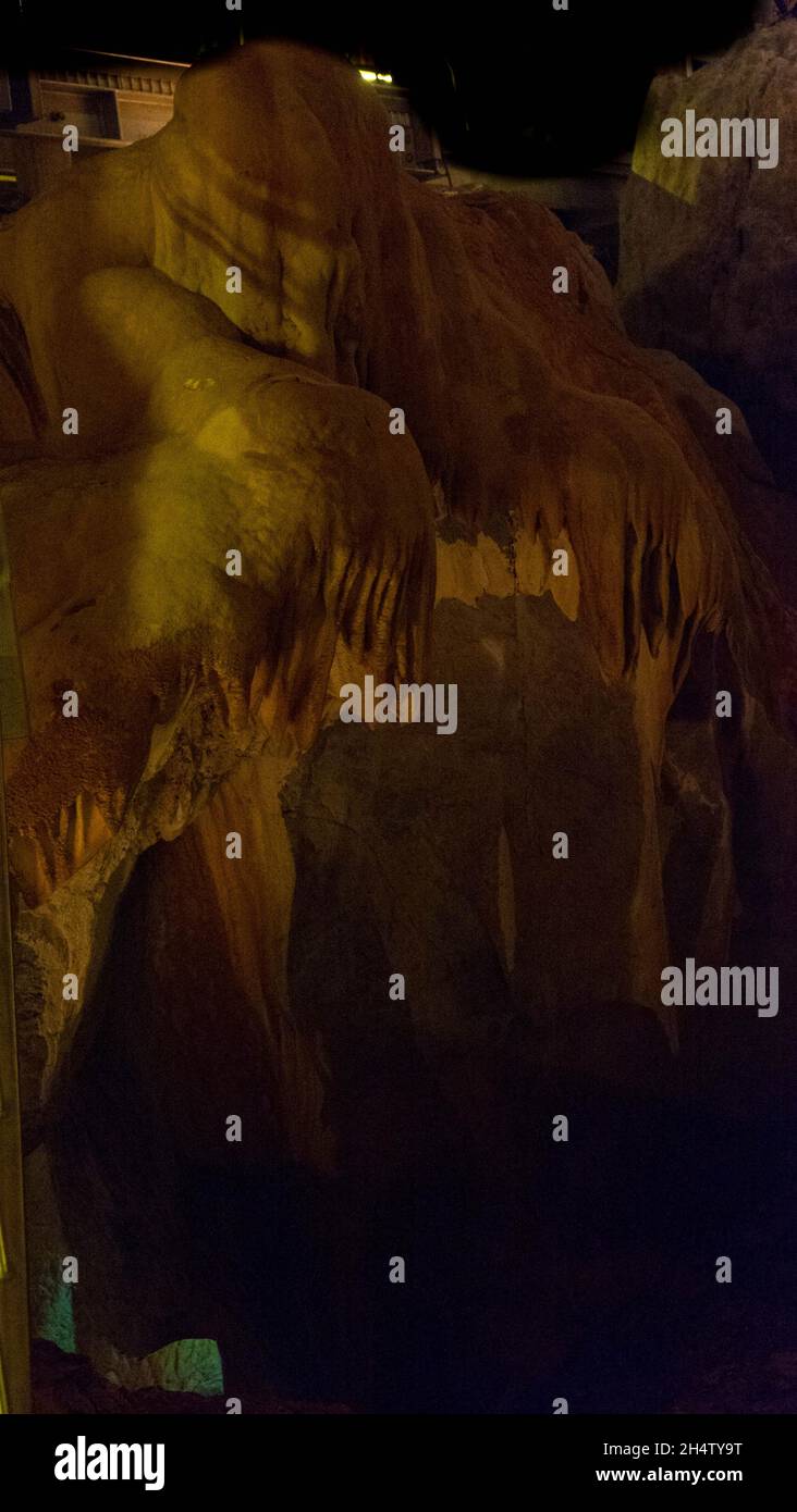 Rimstone cave hi-res stock photography and images - Alamy