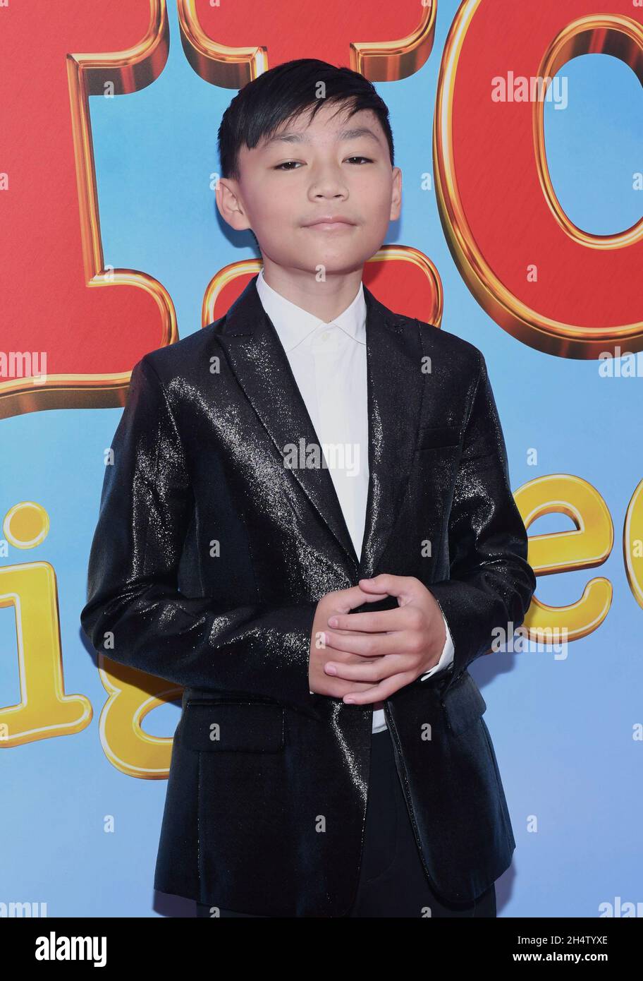 New York, NY, USA. 4th Nov, 2021. Izaac Wang at Clifford The Big Red ...