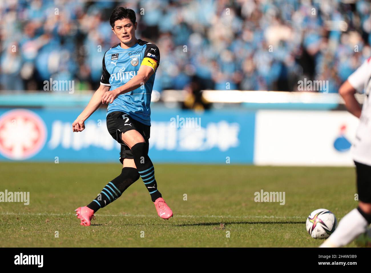 Kanagawa, Japan. 3rd Nov, 2021. Shogo Taniguchi (Frontale) Football ...