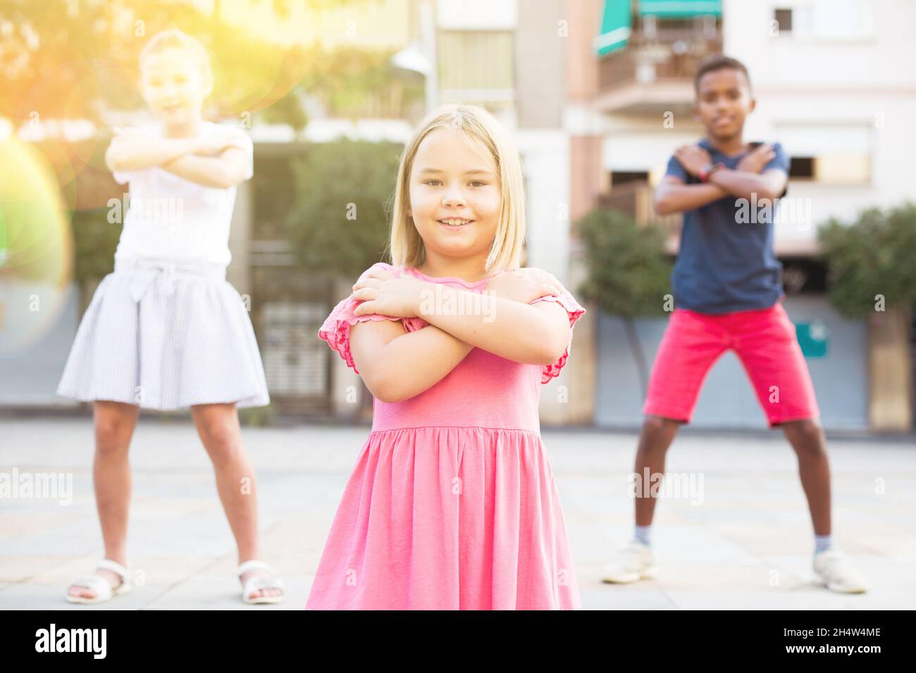 Girl smiling portrait dancer hi-res stock photography and images - Alamy