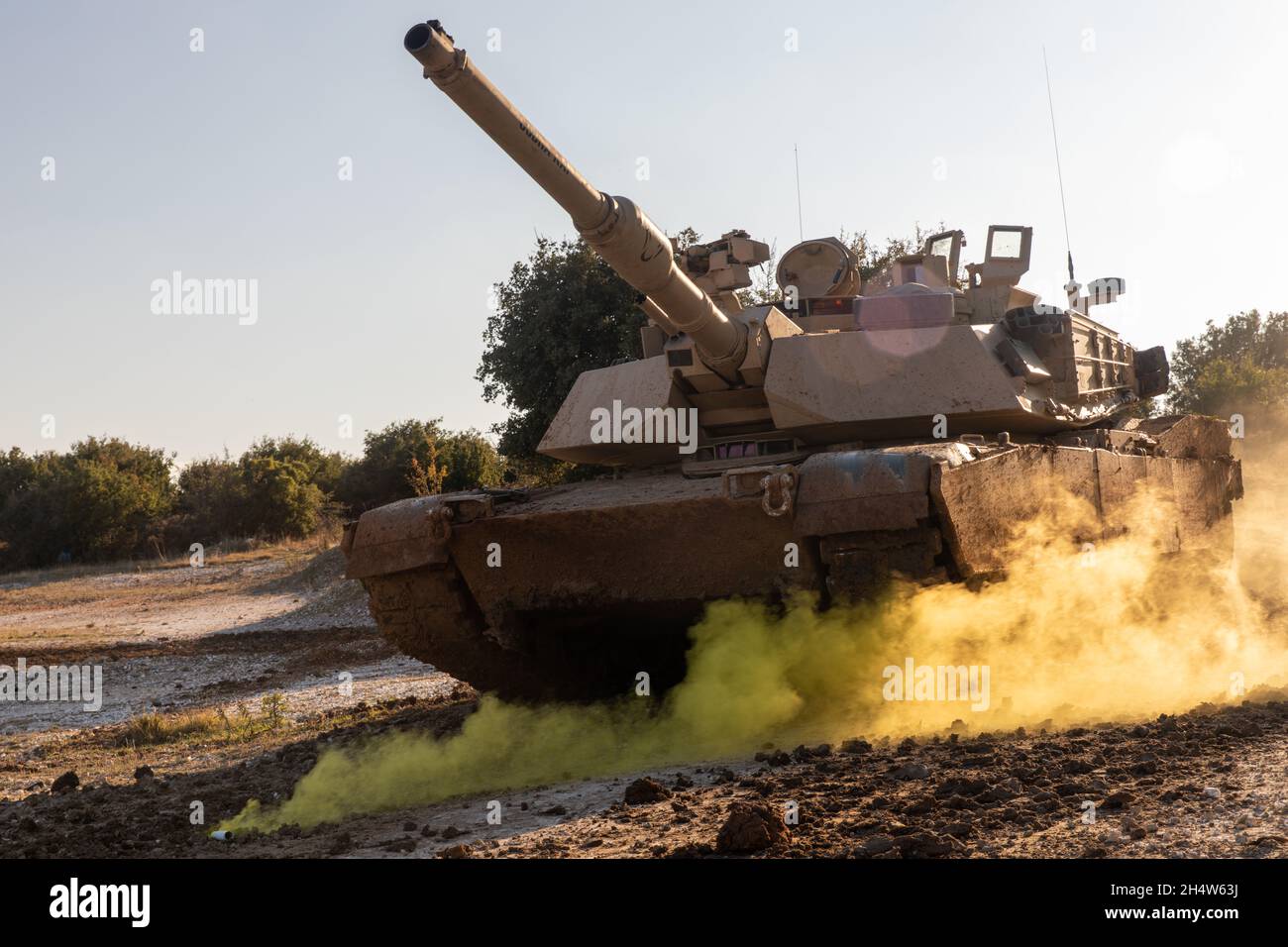 A U.S. Army M1 Abrams tank crew with Charlie Company “Bandidos,” 1st ...