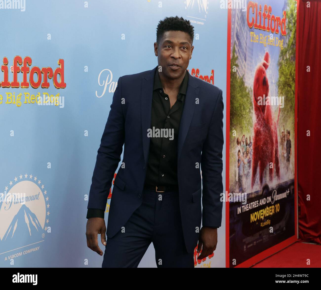 New York, United States. 04th Nov, 2021. Actor Keith Ewell poses on the ...