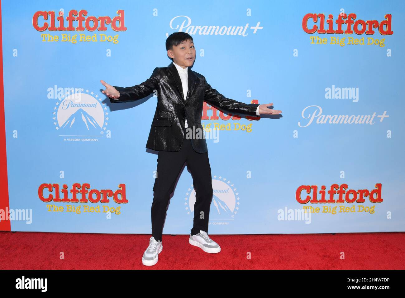 Izaac wang hi-res stock photography and images - Alamy