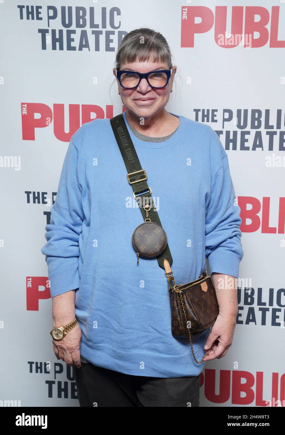 Mindy cohn hi-res stock photography and images - Alamy