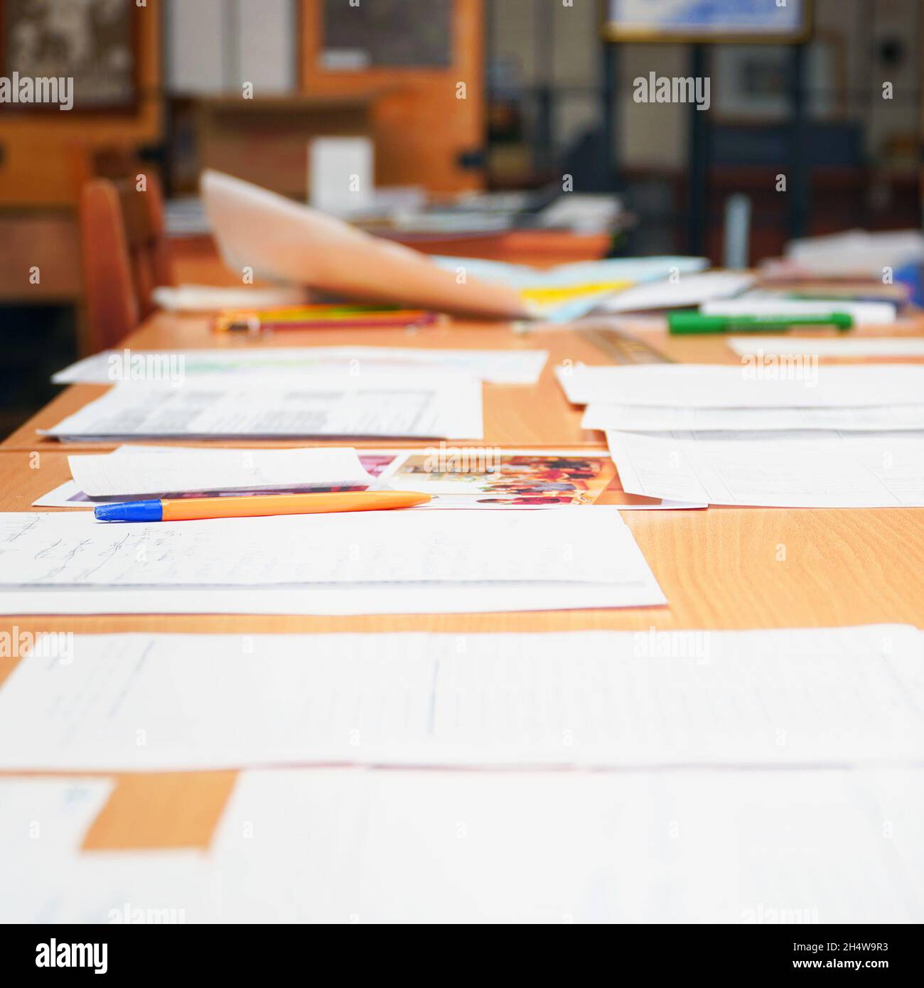 Education documents hi-res stock photography and images - Alamy