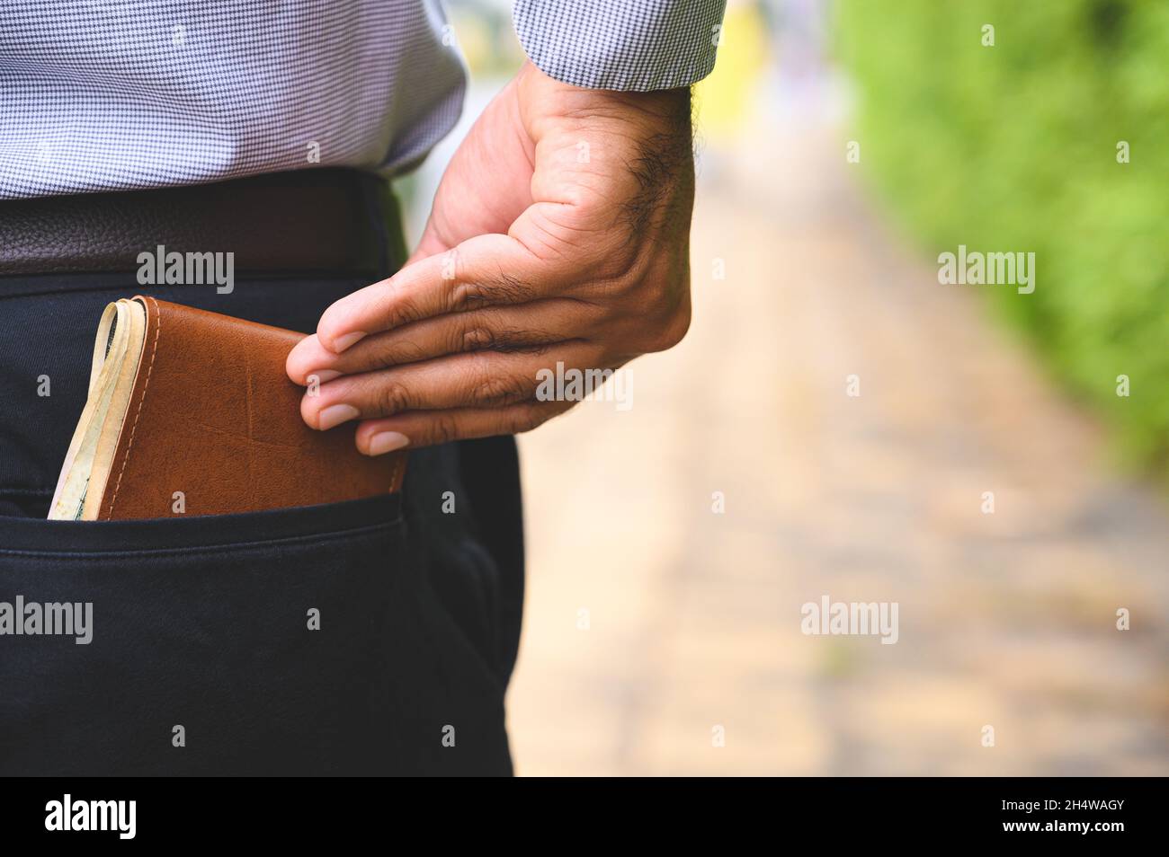 Man money back pocket hi-res stock photography and images - Alamy