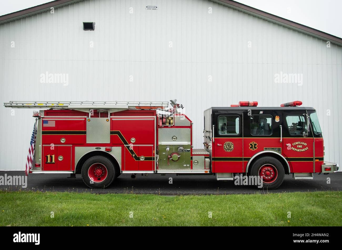 Fire building engine hi-res stock photography and images - Alamy