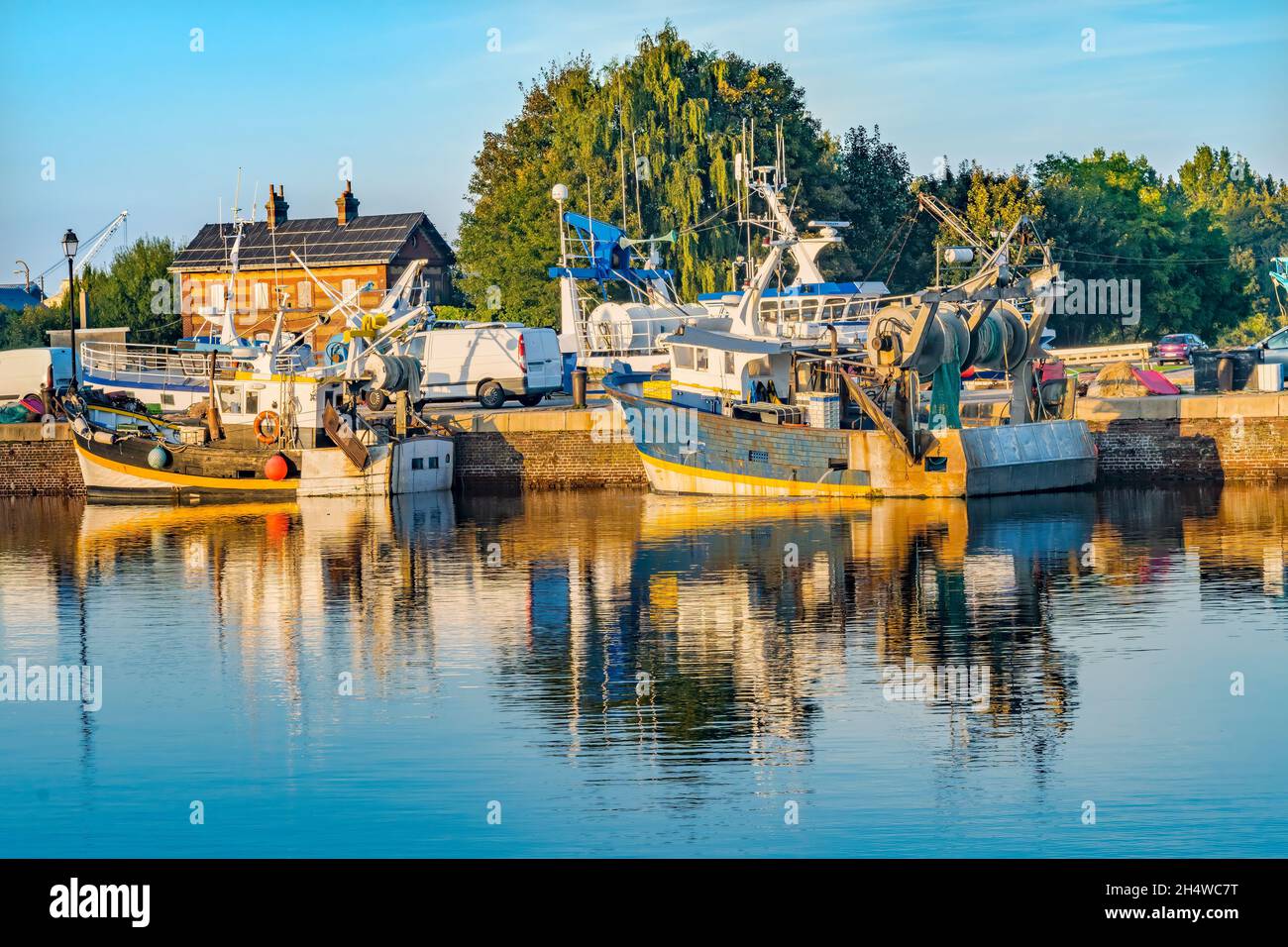 Colorful Commerial Fishing Trawlers Boats Waterfront Reflections ...