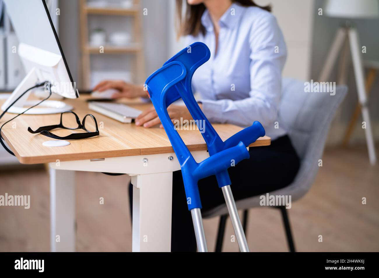 Work accident desk hi-res stock photography and images - Alamy