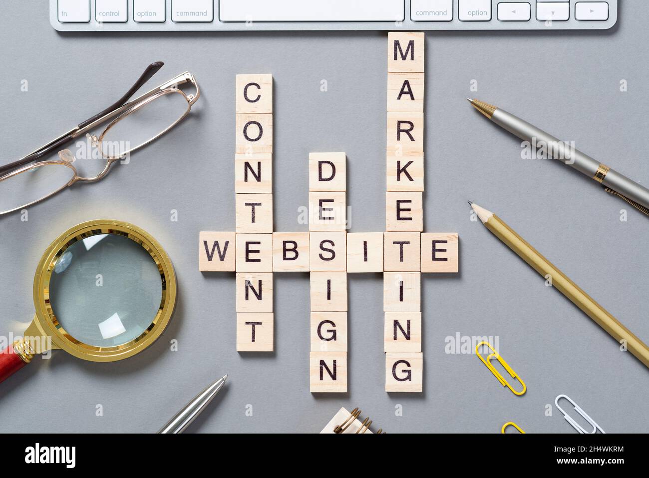 Web marketing concept with letters on cubes Stock Photo - Alamy