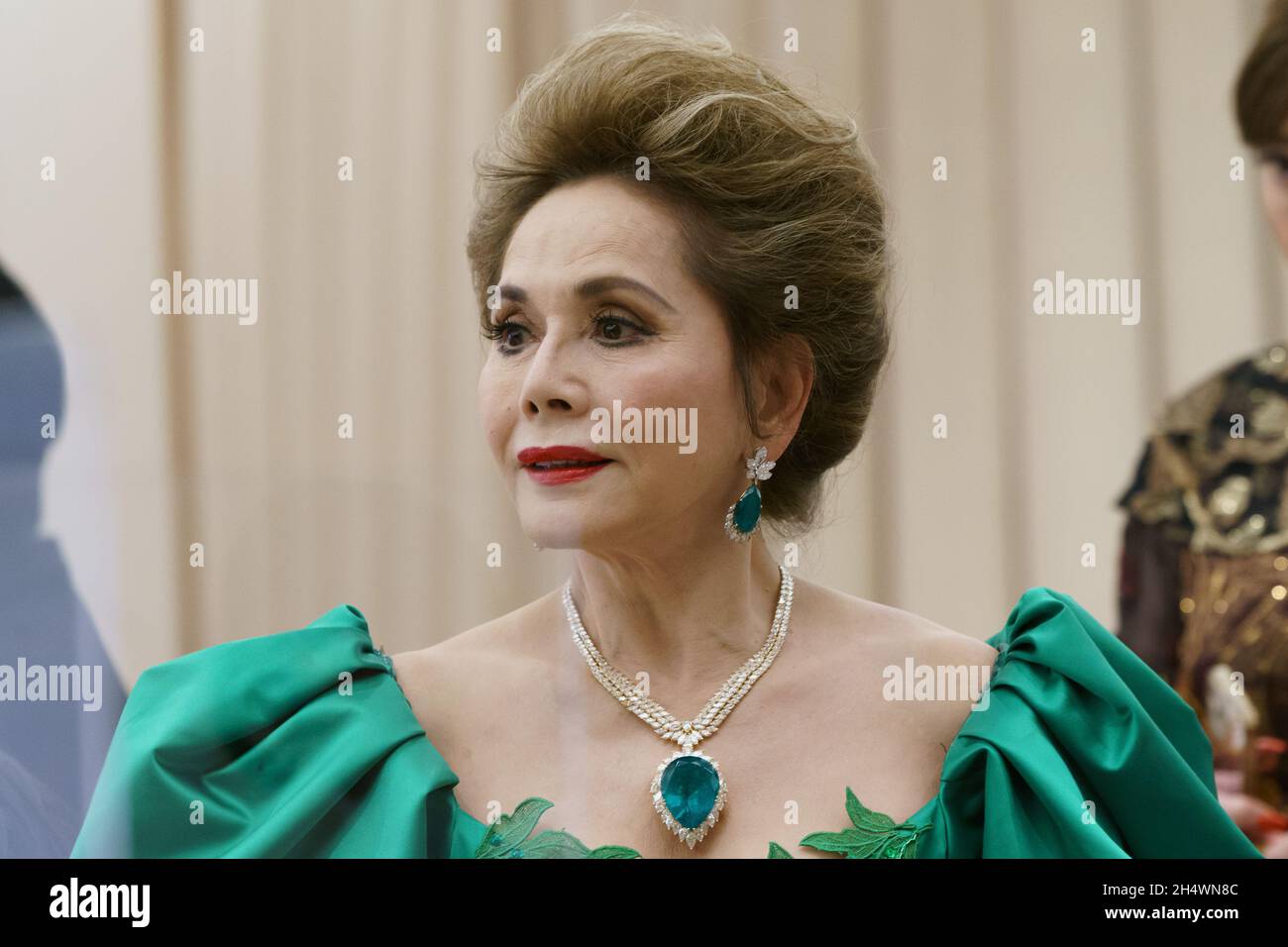 Dewi Sukarno High Resolution Stock Photography and Images - Alamy