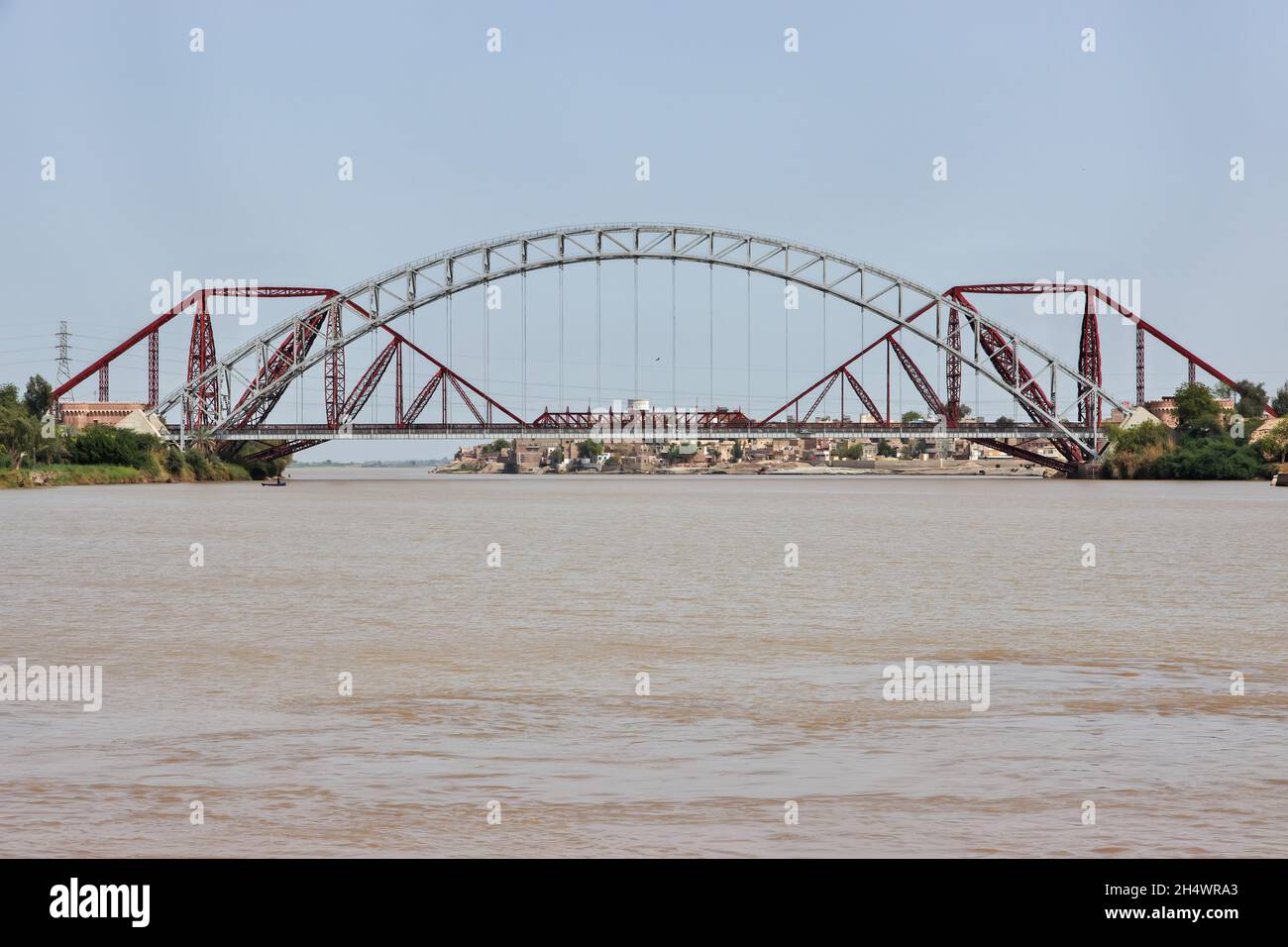 Lansdowne bridge hi-res stock photography and images - Alamy