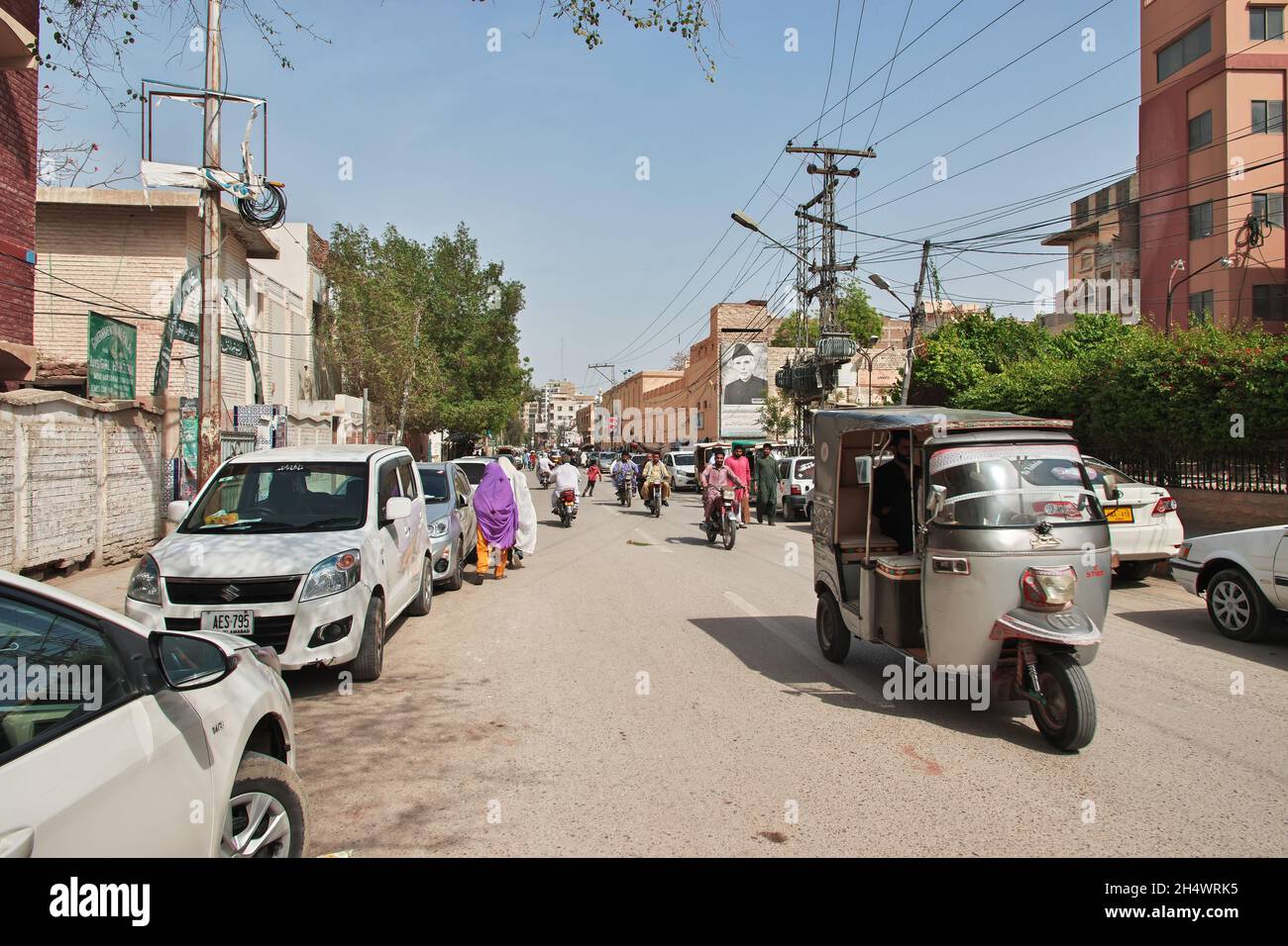 The vintage street in Sukkur, Pakistan Stock Photo - Alamy