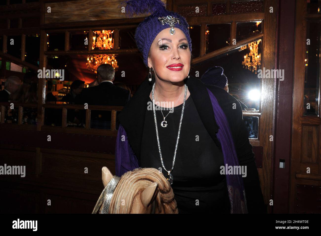 Munich, Germany. 04th Nov, 2021. Entertainer Gloria Gray is a guest on ...