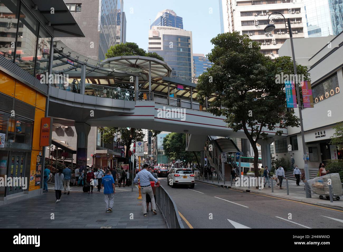 Queens Road and Mid-levels Travelator, outside Central Market, Hong ...